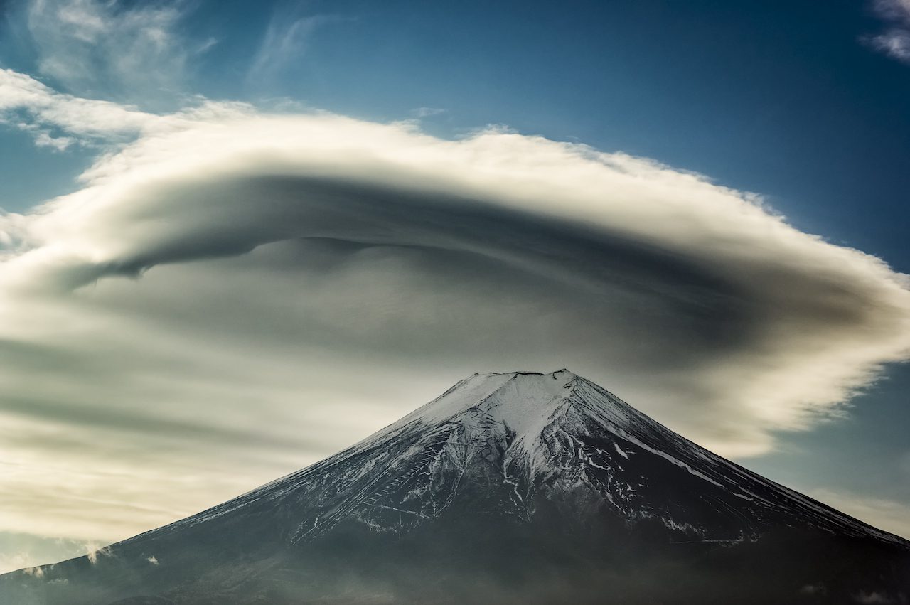 Qué Significa el Fenómeno de las Nubes Lenticulares y Cómo se Forman